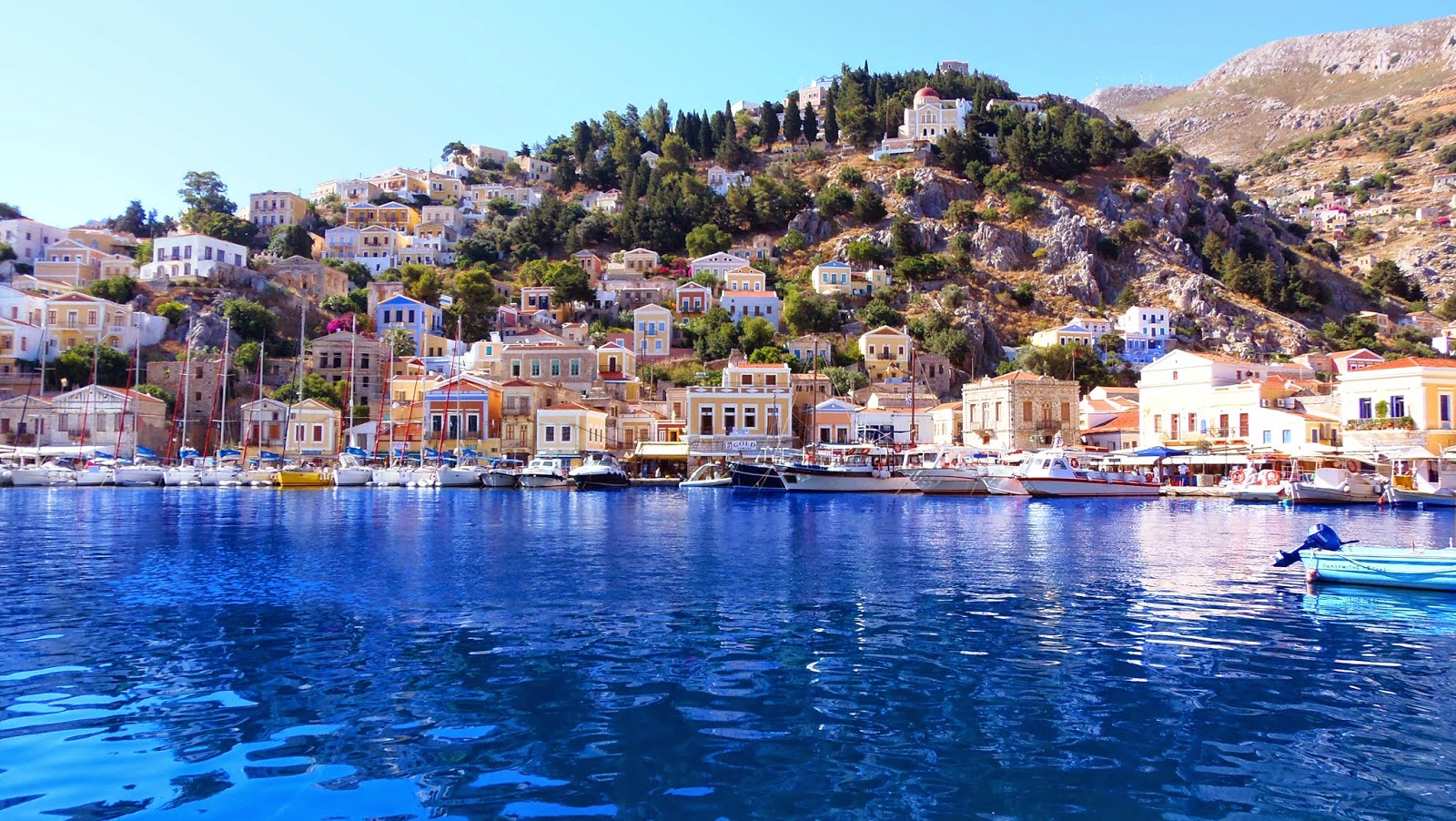 ΕΝΝΕΑ ΕΤΗ ΦΩΤΟΣ: ΣΥΜΗ - ΟΛΟΚΛΗΡΟ ΤΟ ΝΗΣΙ ΑΡΧΑΙΟΛΟΓΙΚΟΣ ΧΩΡΟΣ