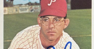 Daily Autograph: Cookie Rojas