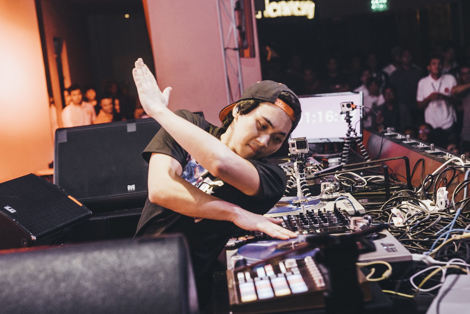 Filipino DJ Defends National Title at Red Bull Thre3style 2015 ~ Wazzup ...