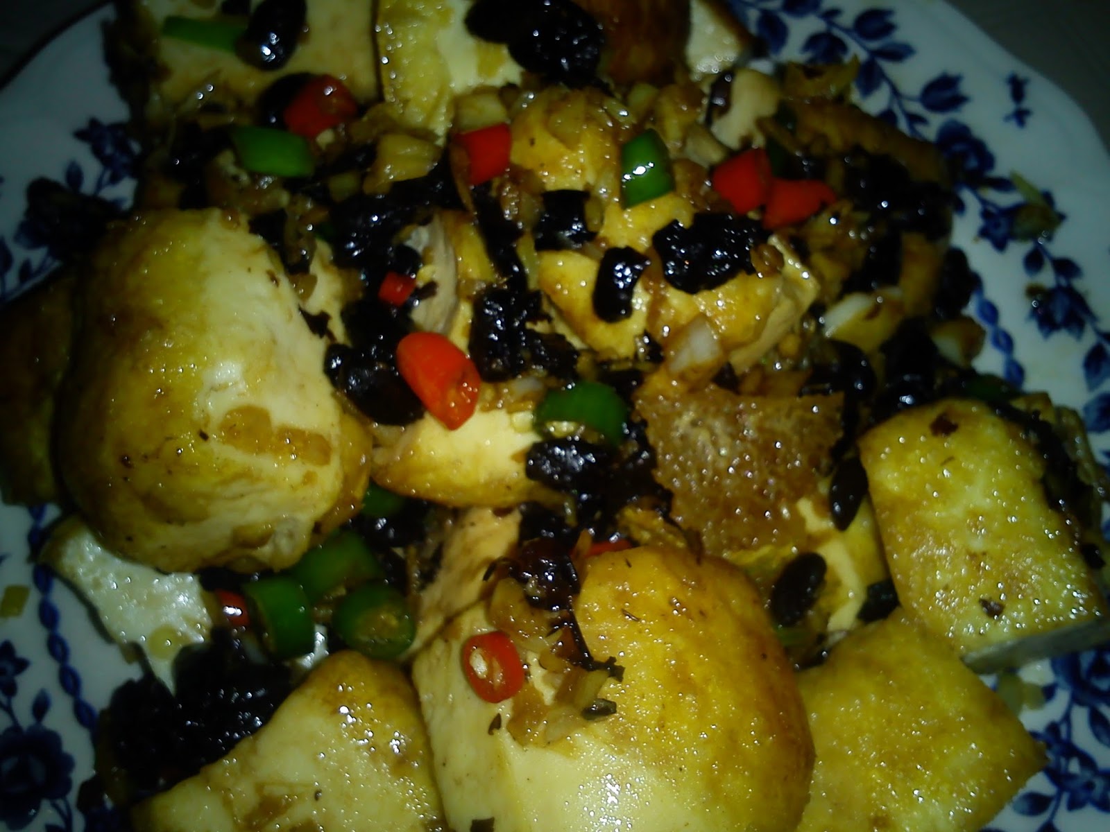 Cooking Pleasure: FRIED TAUKWA WITH TAU SEE
