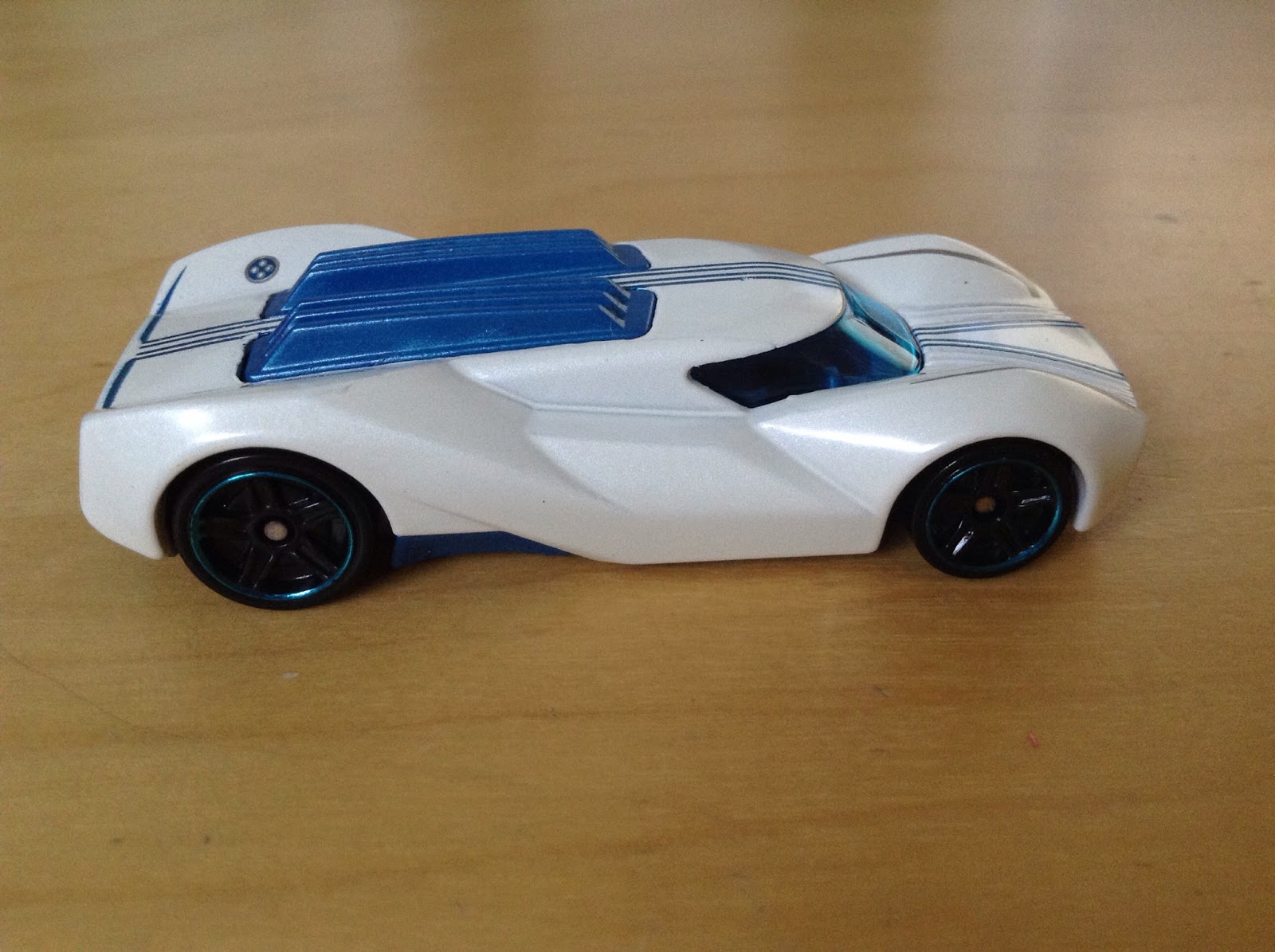 JULIAN'S HOT WHEELS BLOG: Power Surge (New for 2015)