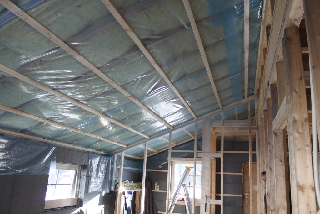 Vår byggeblogg: 18 FEBRUAR - Kledning på huset er påbegynt, lekting ...