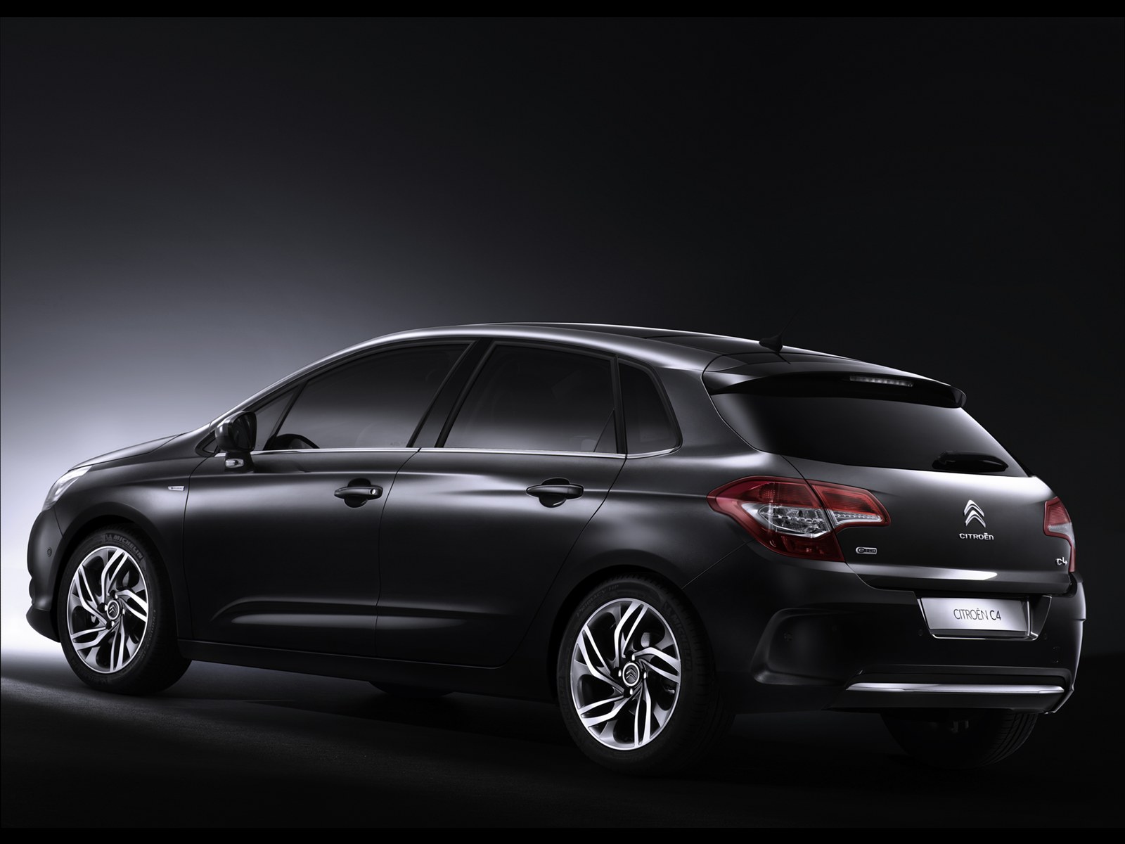 2011 - Citroen C4 (Full Pic)