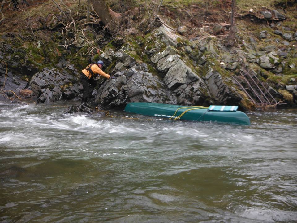 Canoes, Mountains & Caves: Pinned Canoe ... Interesting Day