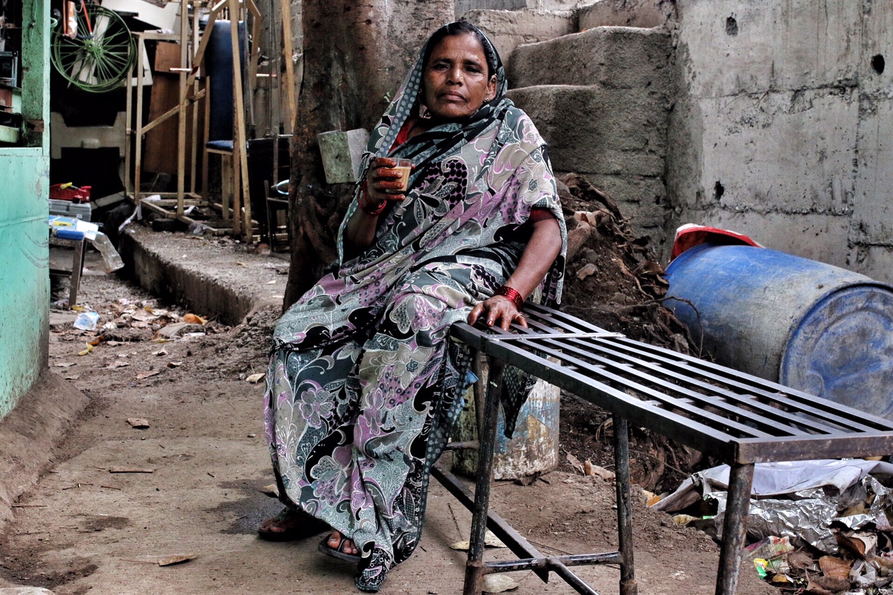 Street Photography in Pune - Dreams from Juna Bazaar