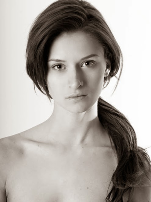 L² Evolution: ANTM Series 6: Free to Fly Kayla Ferrel