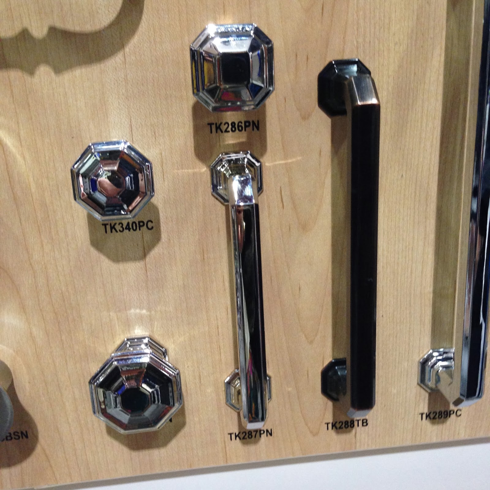 Lisa Mende Design: TOP KNOBS = TOP DRAWER HARDWARE CHOICE!