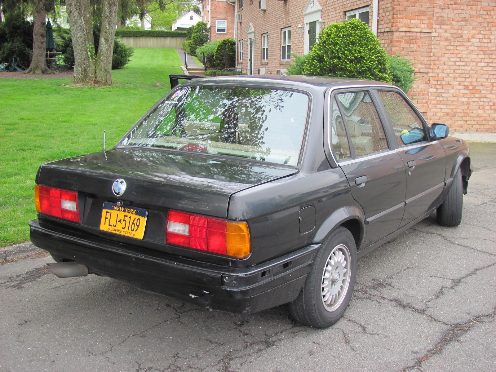 1989 BMW 325i: Classic 1989 BMW 325i for sale