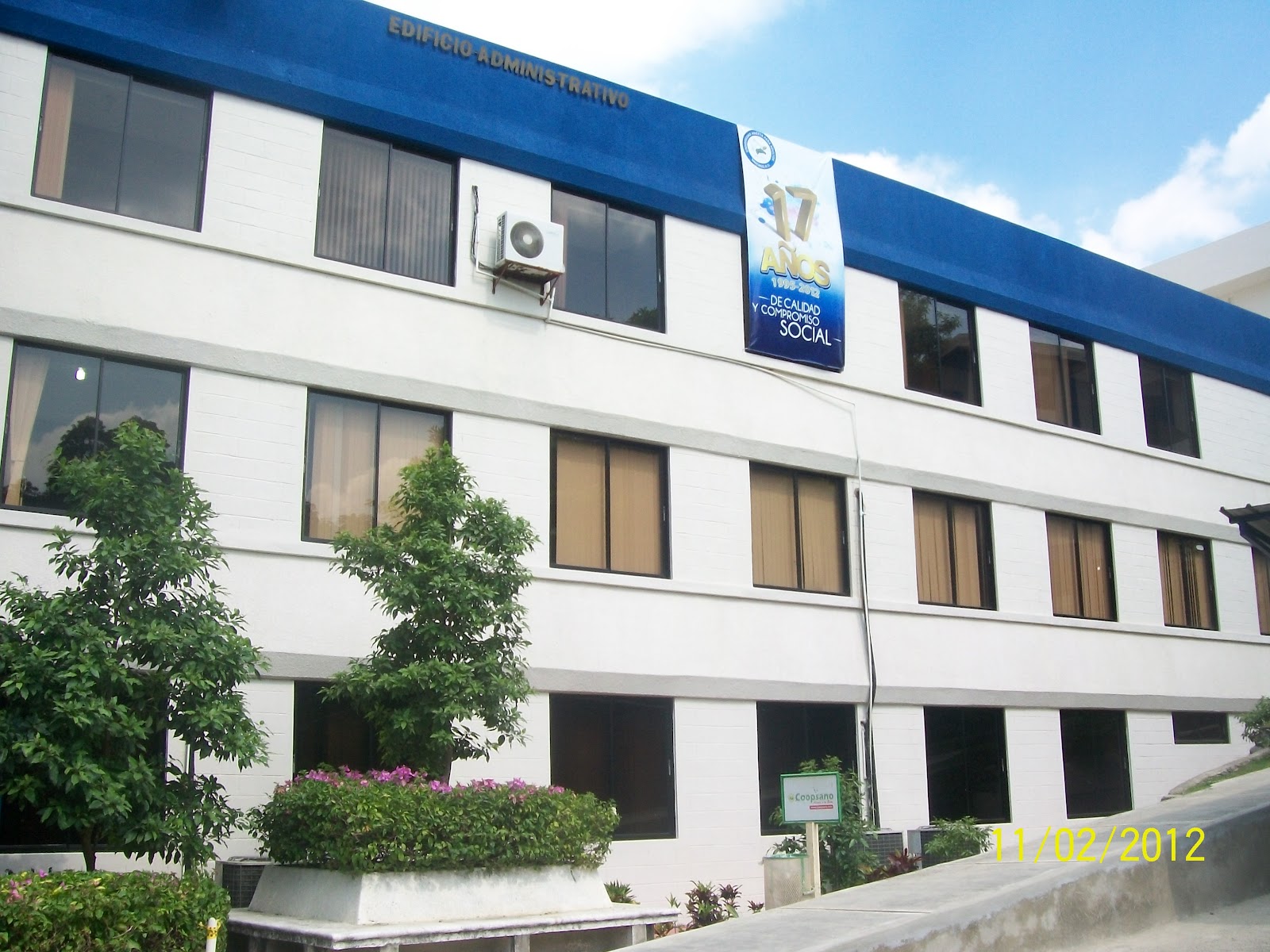 UAPA TE INFORMA: VISTA DEL MODERNO EDIFICIO ADMINISTRATIVO DE LA UAPA ...