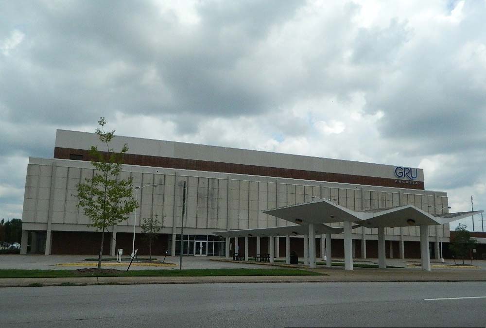 Sky City: Retail History: Augusta Mall: Augusta, GA