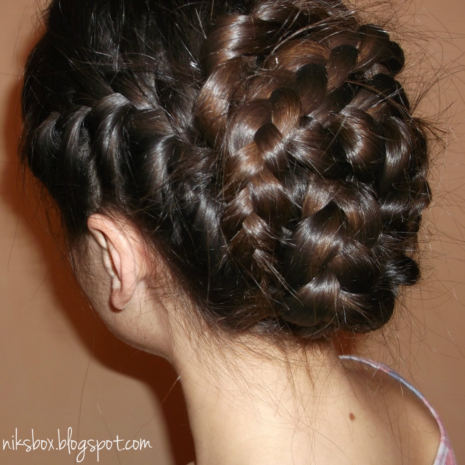 Braided updo | Fonott konty | Nik's Box