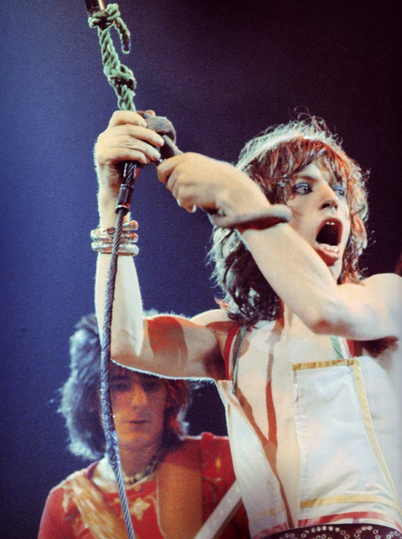 Concert Stage Design - The Lotus Stage - SHIDOOBEE with StonesDoug