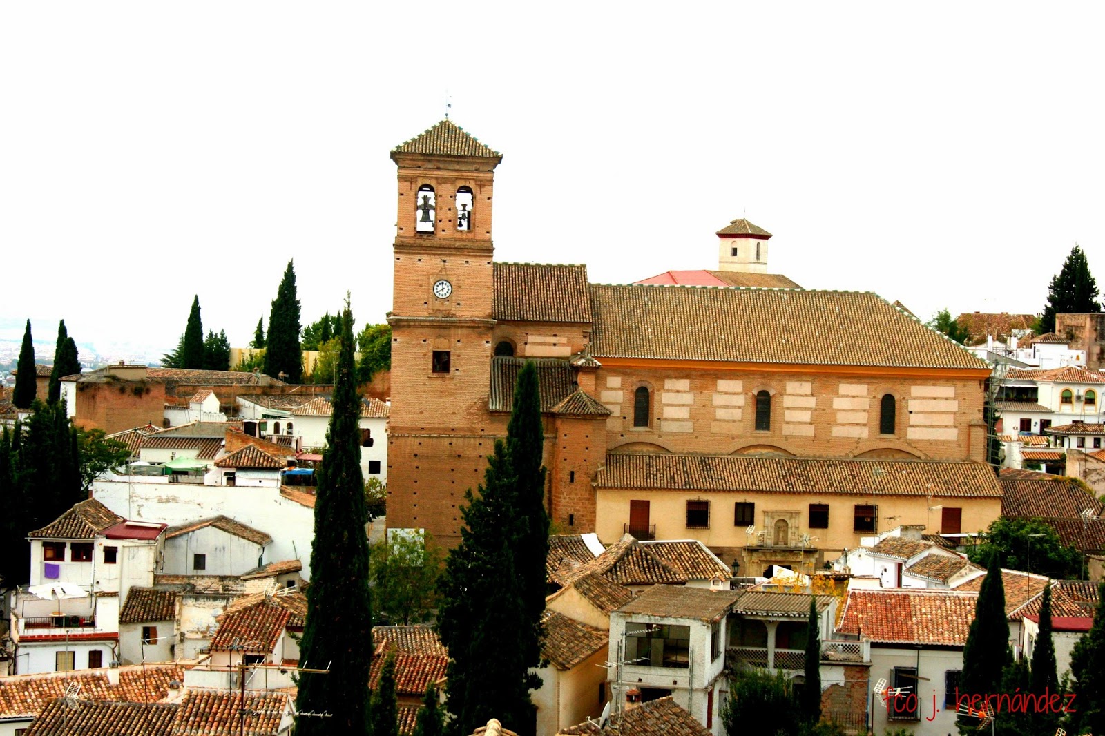 Lugares de Granada con encanto. : Cruz de la Rauda