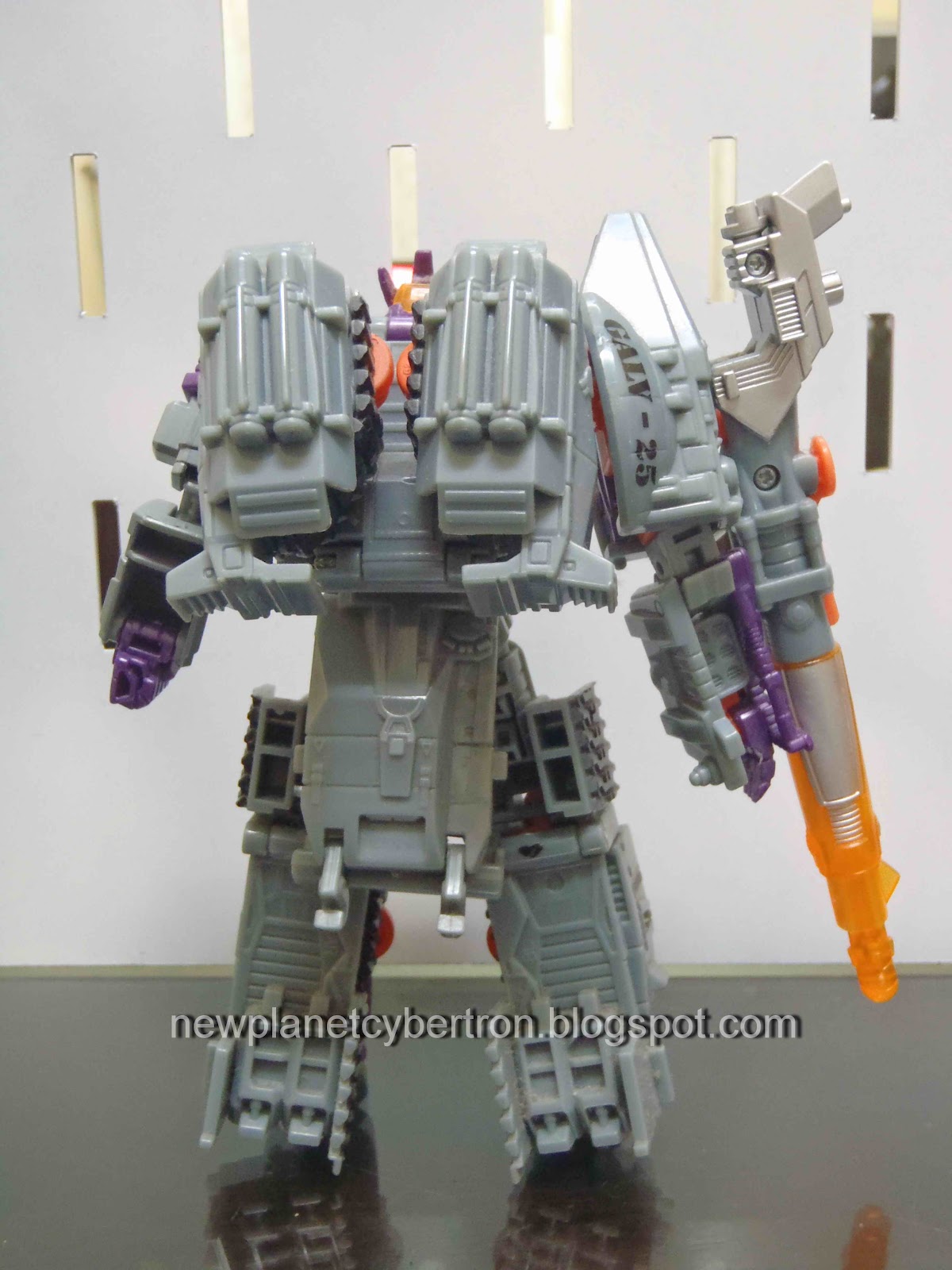 New Planet Cybertron: Transformers Review – Galvatron (Universe Deluxe)