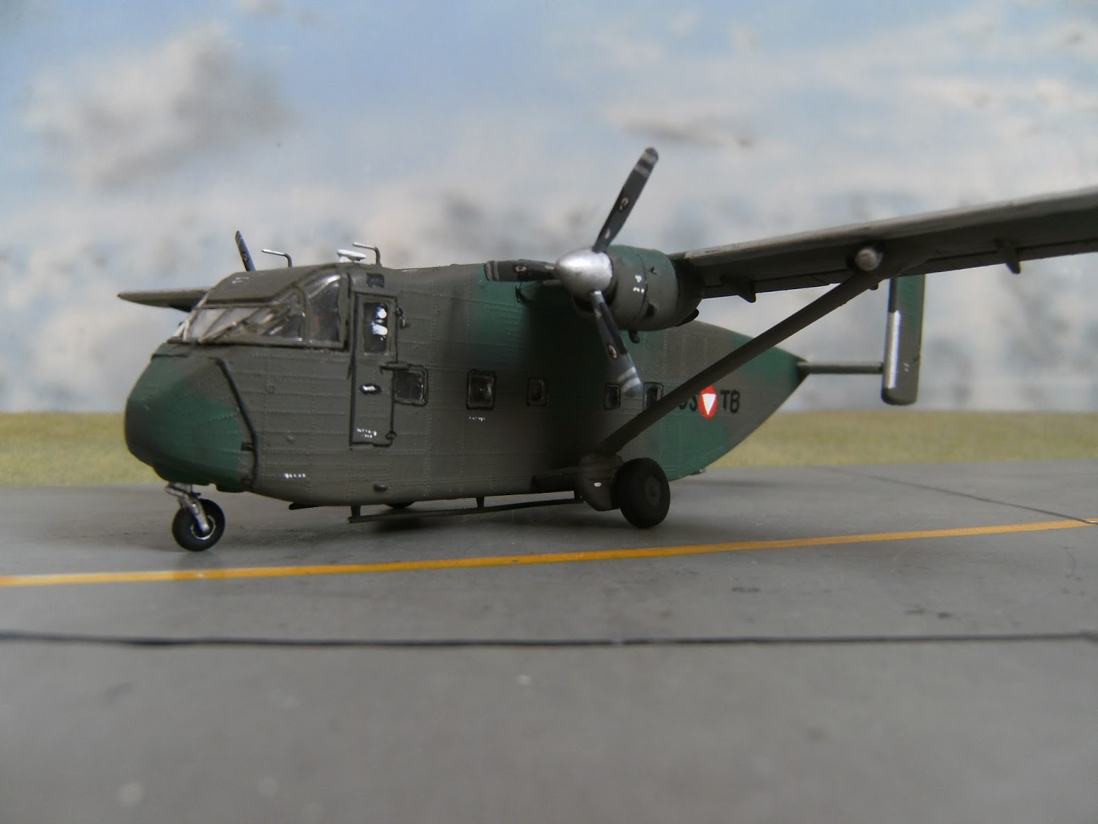 Happyscale-Modellbau: Short SC.7 Skyvan - restored Airfix-kit built in ...