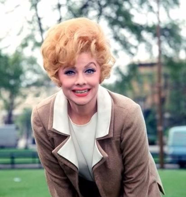 When She's Older, 18 Stunning Color Pictures Prove That Lucille Ball ...