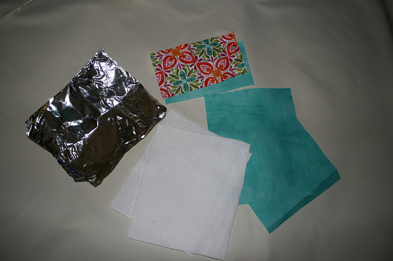 Buzzing and Bumbling: Insulated Gift Bag or Sandwich Bag Tutorial