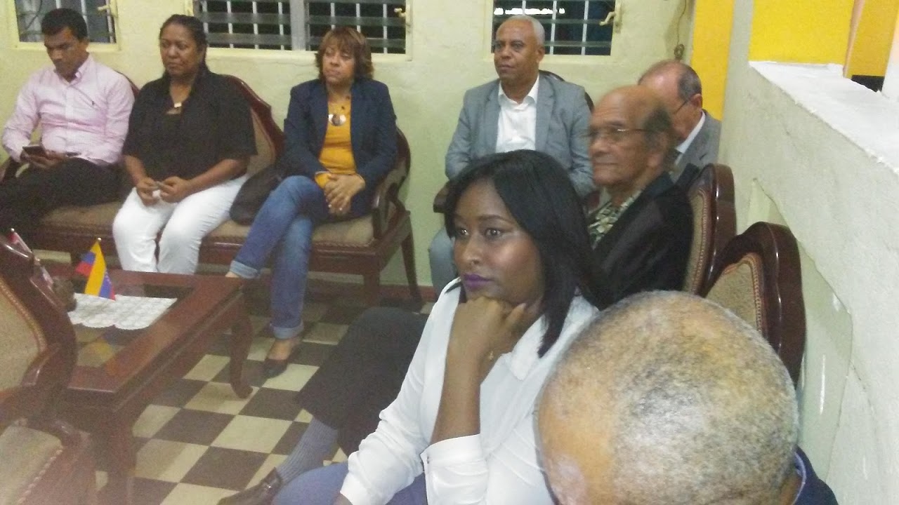 Espejismo de Luna Llena: Acto a Ramón Almanzar.