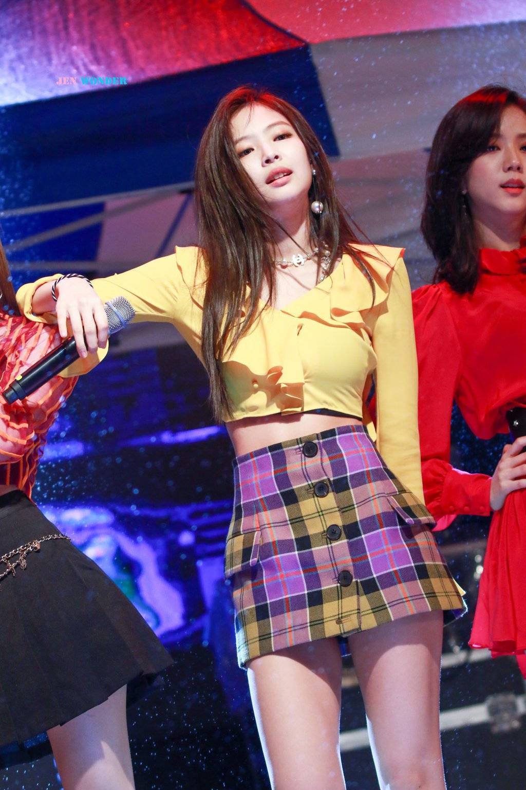 JENNIE IN INSTIZ AREA 18.05.18 - BlackPinkbuzz