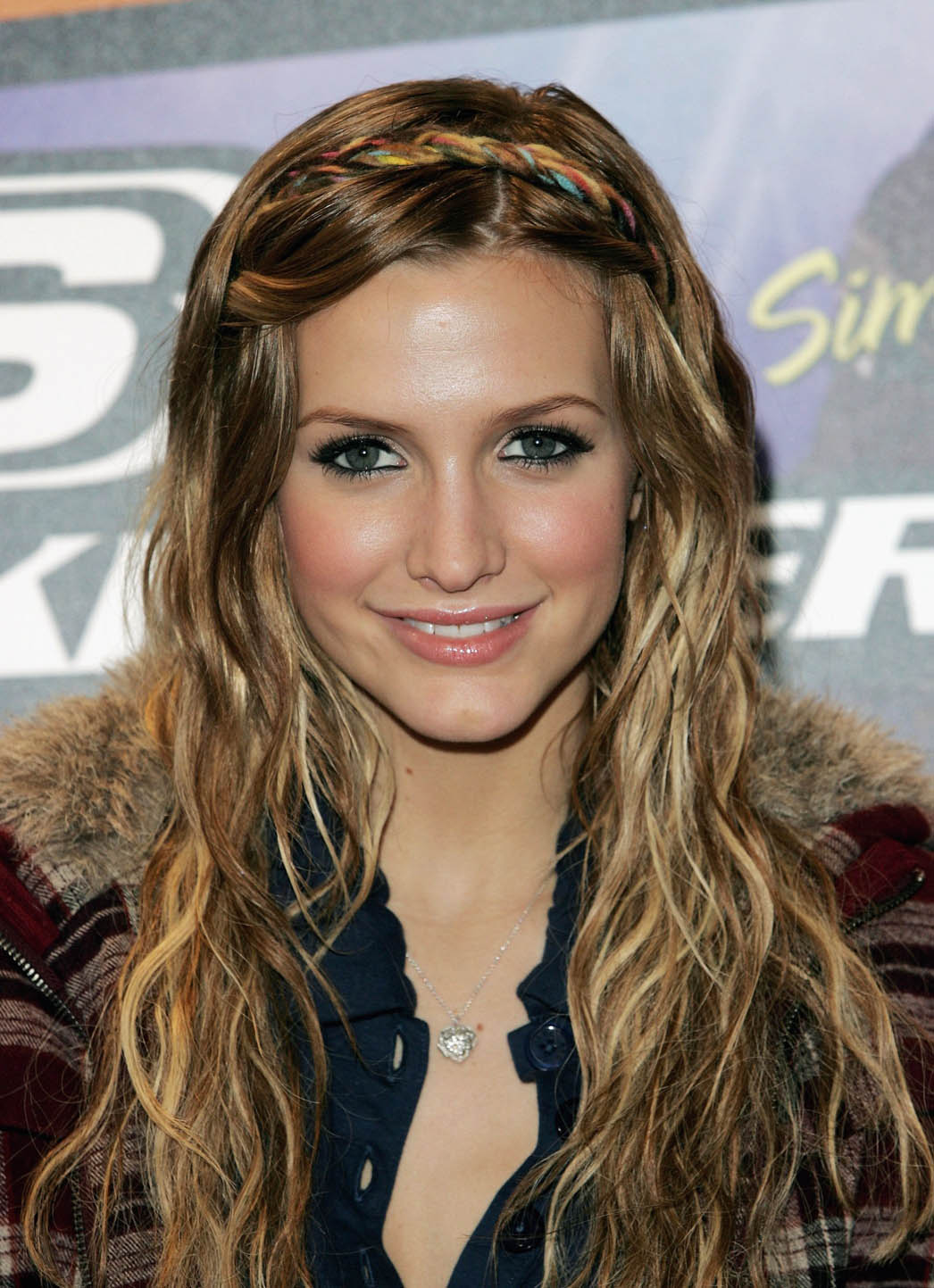 Celebz World: Ashlee Simpson’s New Face