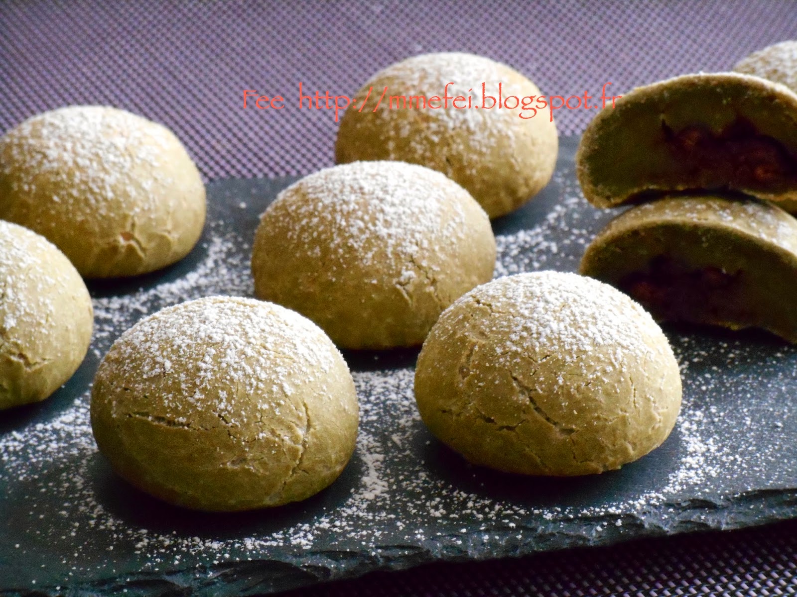 fee kitchen: Petit Pain mochi au Matcha 抹茶麻糬紅豆球