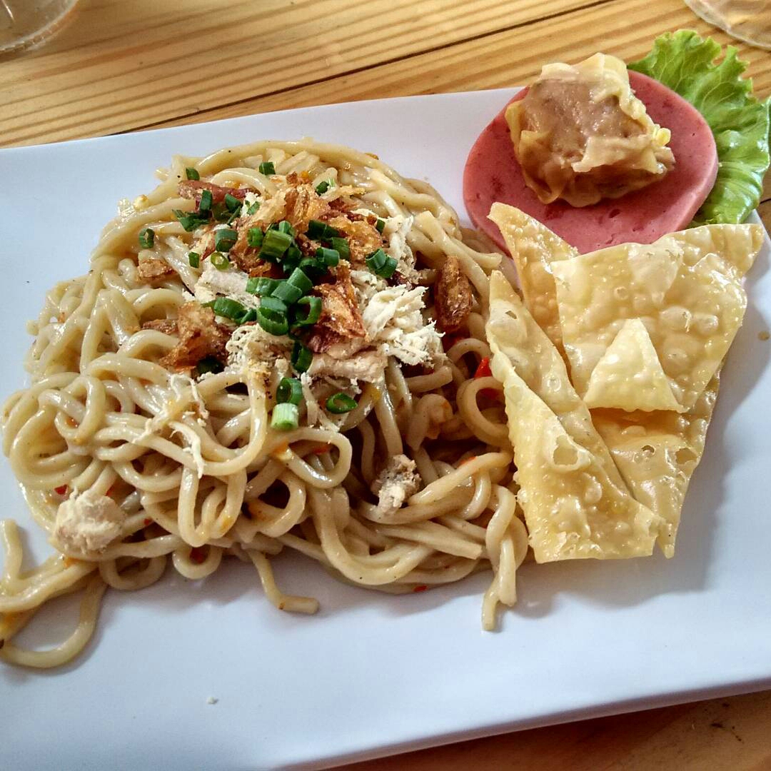 Mie Setan Bledek ~ Kuliner Madiun