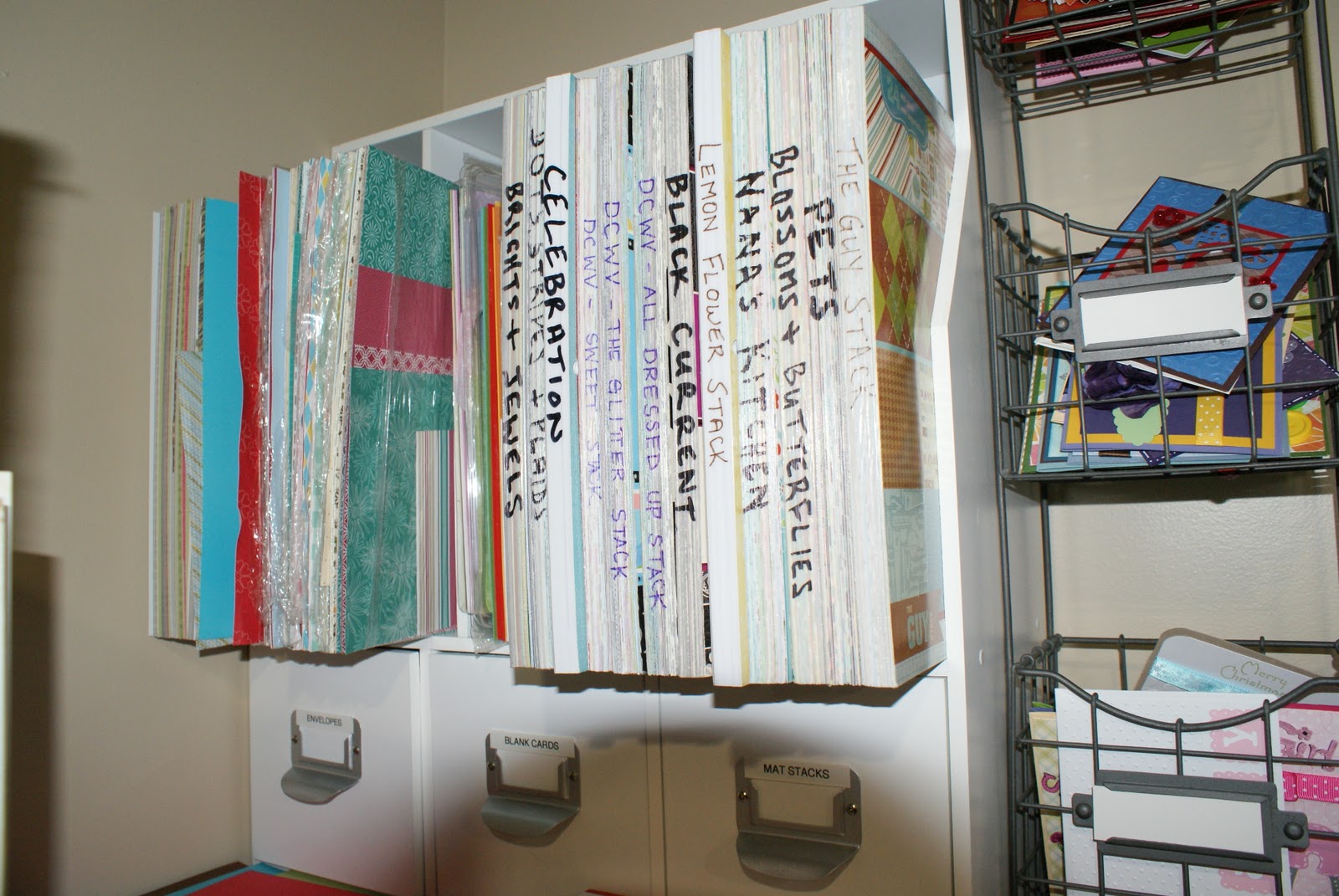 Momma K Crafts: Paper Storage