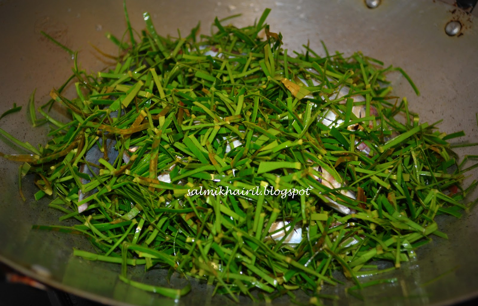 Gulai Kering Pucuk Asam Gelugor