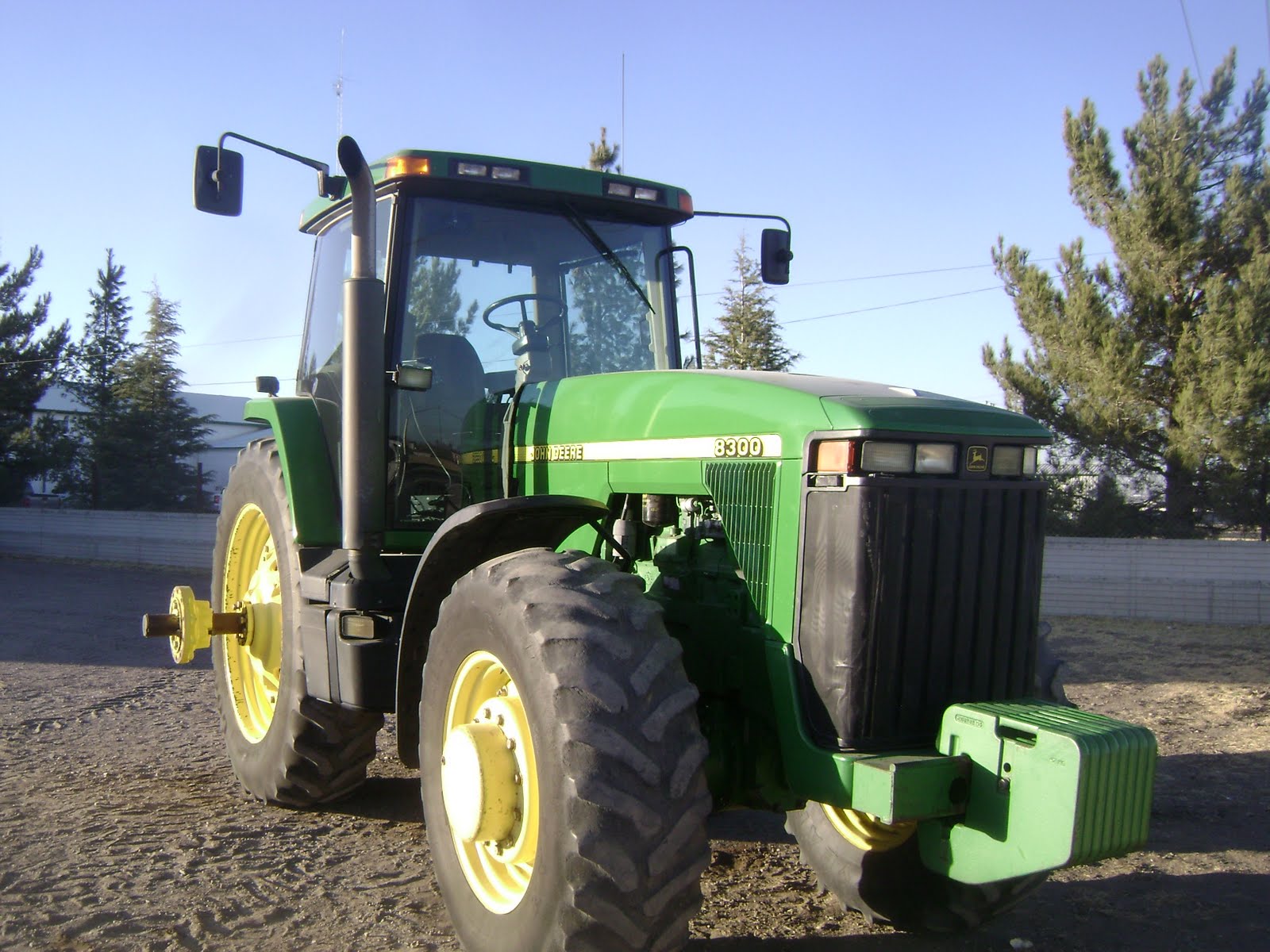 MAQUINARIA AGRICOLA INDUSTRIAL: Tractor John Deere 8300, GPS, 1997 ...