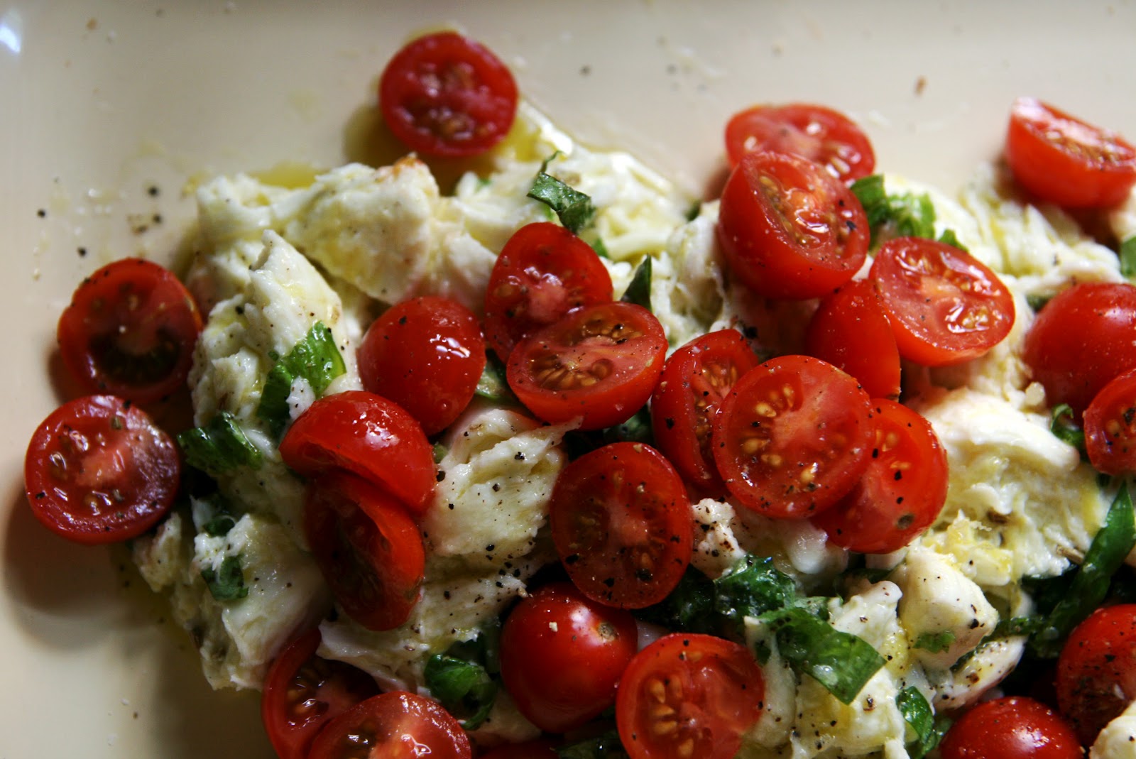 Marinated Mozzarella Recipe | mostly foodstuffs