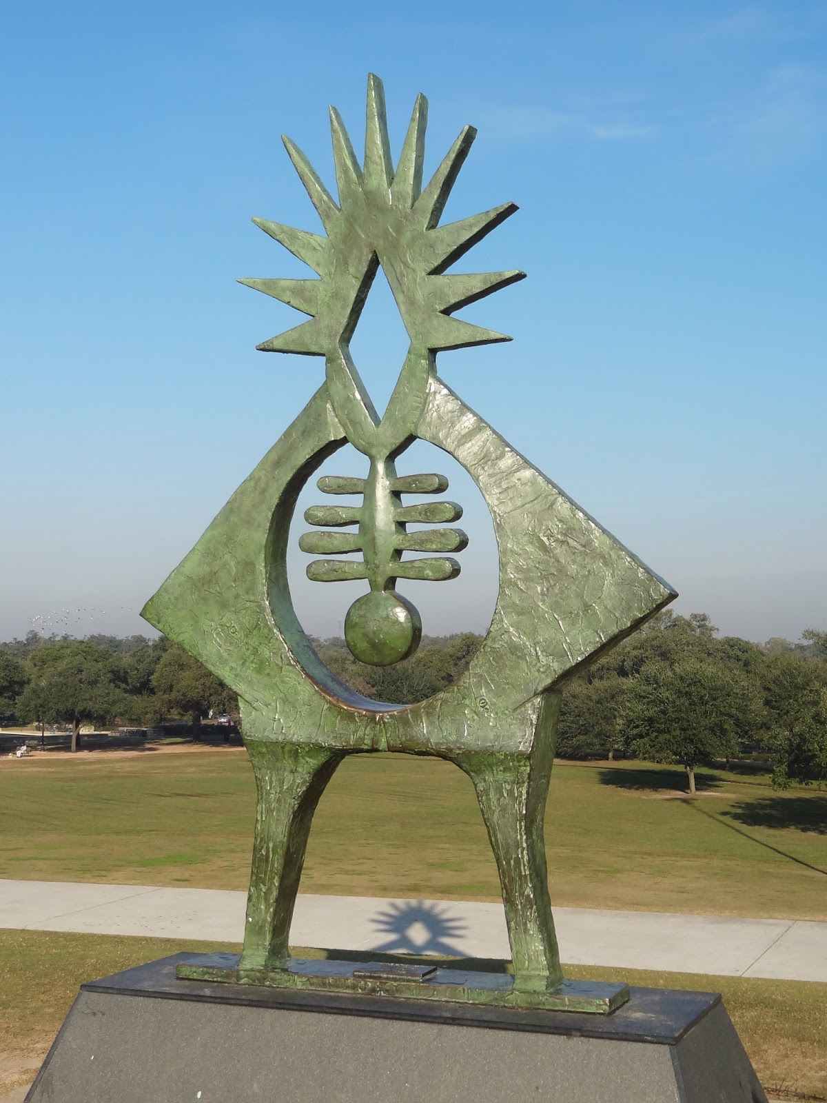 Houston in Pics: Atropos Key - Iconic hilltop sculpture at Miller Outdo