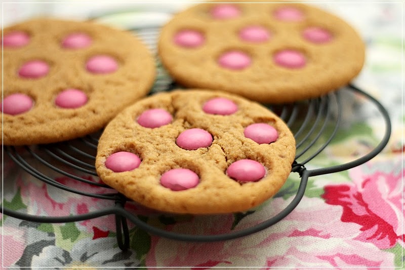 Mein Leben und das Backen...: {Gastbeitrag} Kleine Rosa-Cookies mit ...