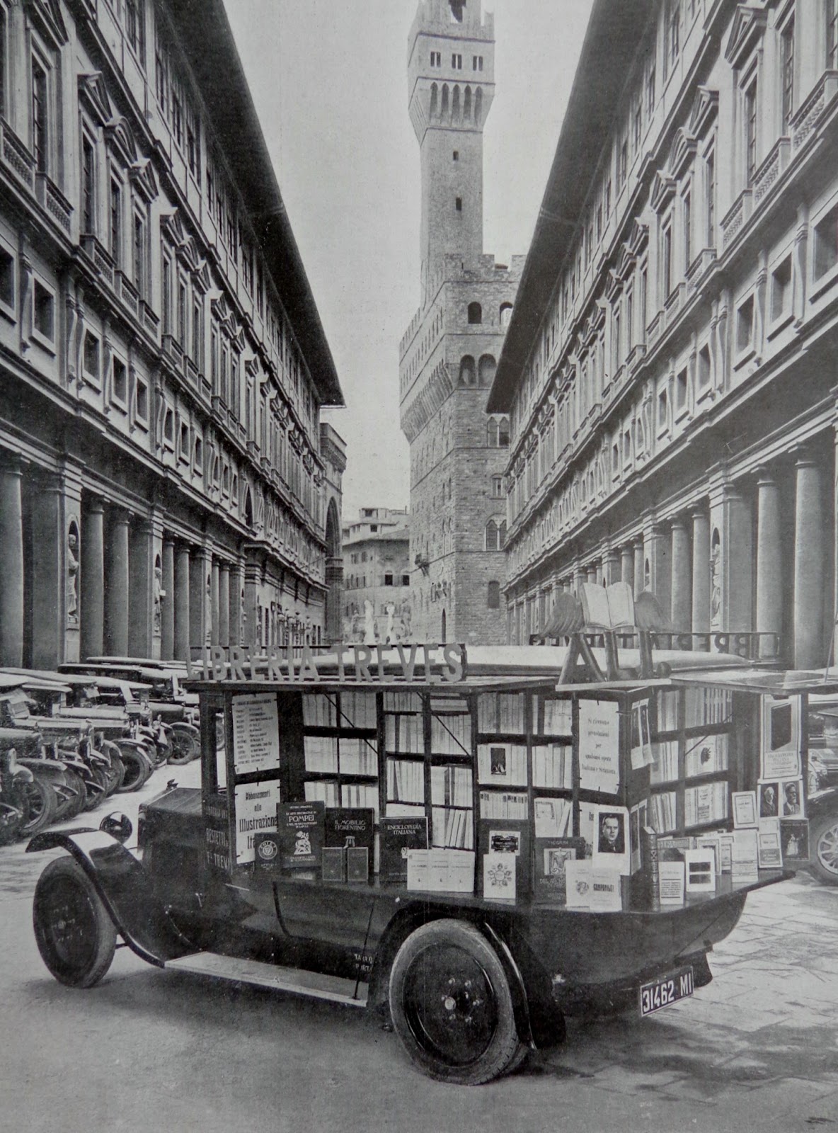 L'Auto-Carro Libreria: An Early Italian Bookmobile