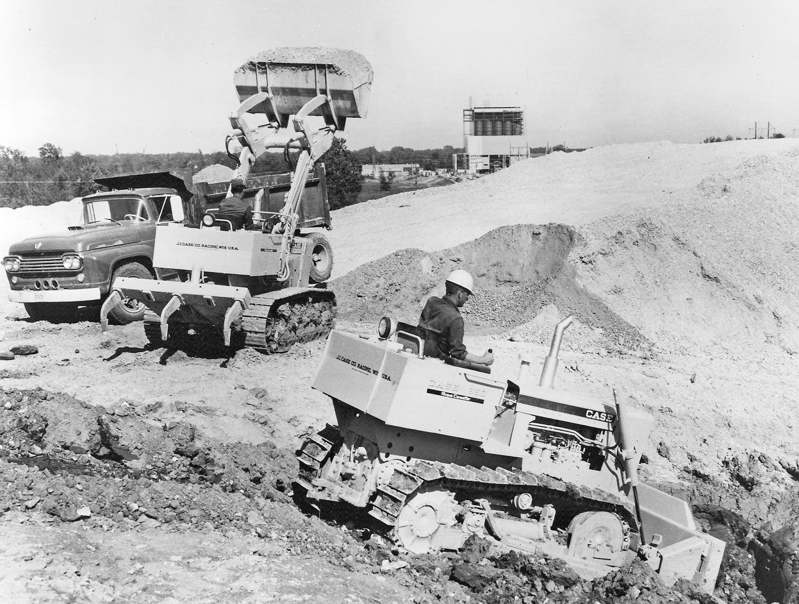 Maarakennus koneita.: DROTT - IH (Jumbo Sicam, France)