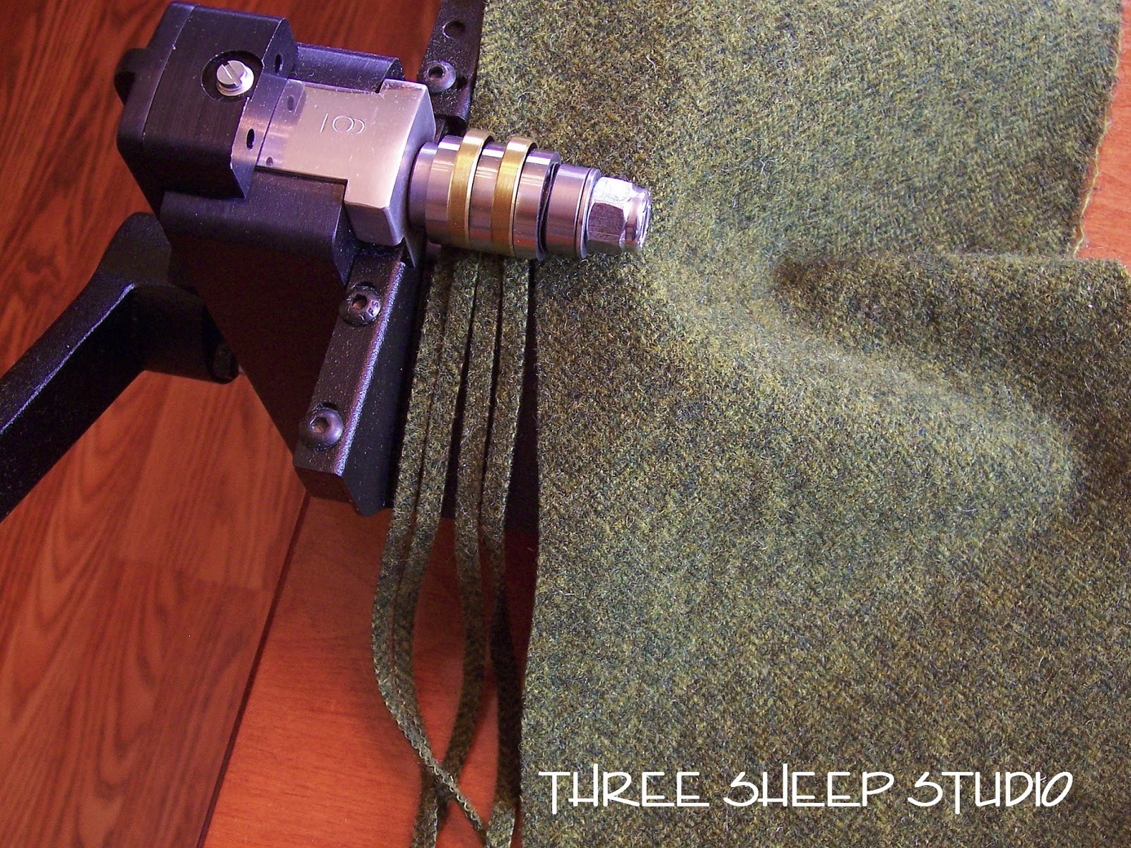 Three Sheep Studio: Wool Strips...