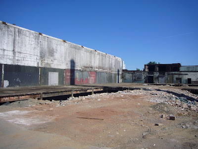 lost toronto: Consumer's Glass in Hamilton Update.