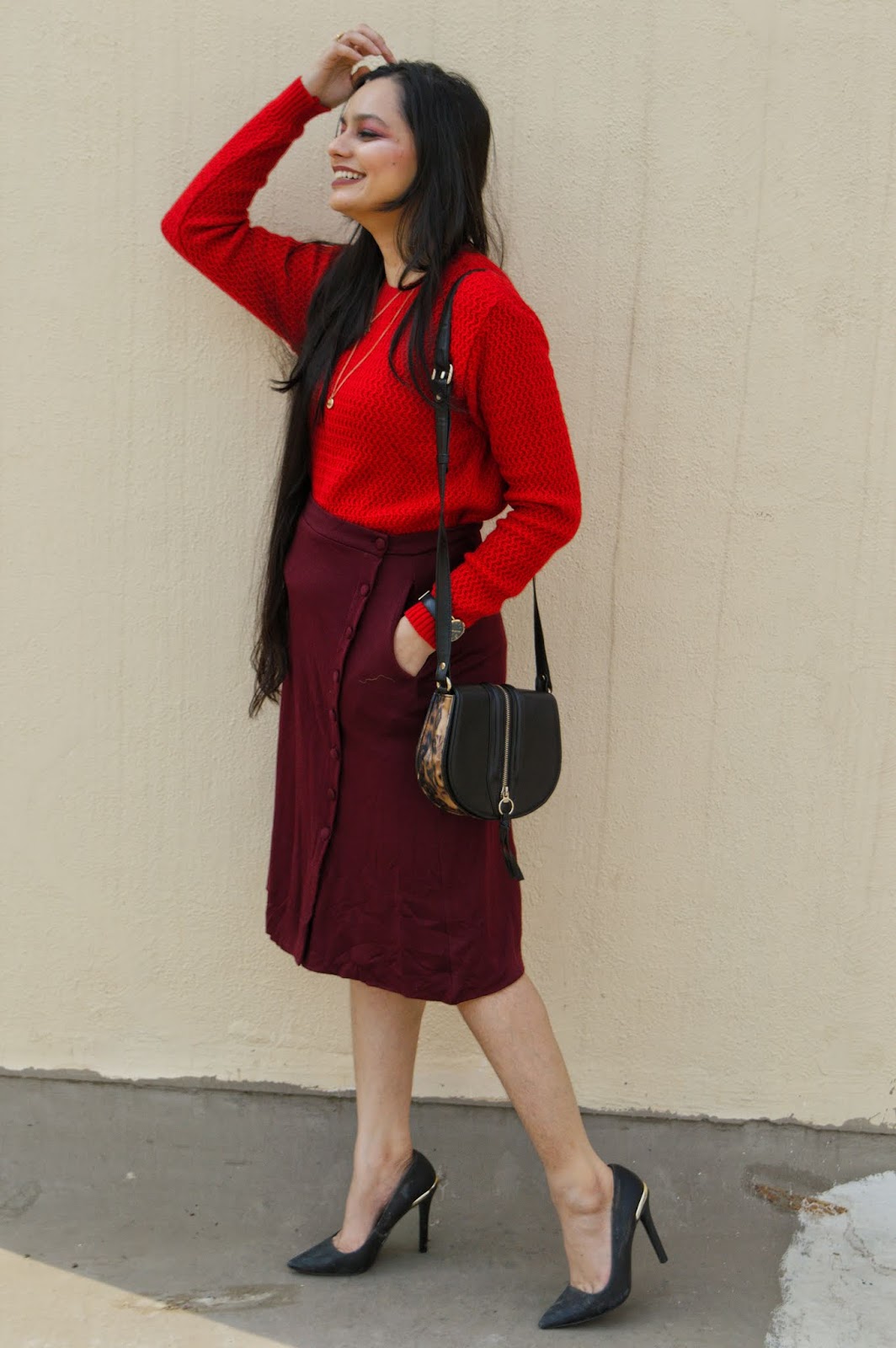 Three Ways to Wear - A Red Oversized Jumper - Chiconomical