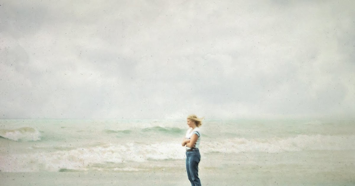 Cosmos Great Art- The Art of George Cosmos Wagner: Woman on the Beach