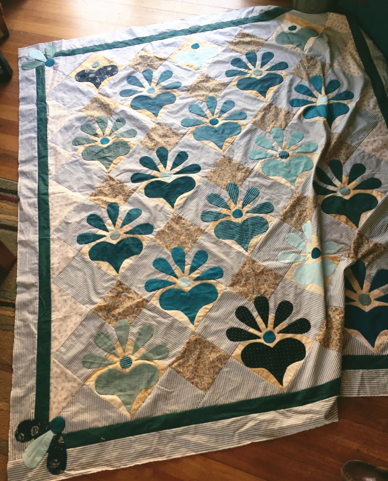 Quilty Folk: Blue Plumes, the Quilt That Snuck Into the Lineup