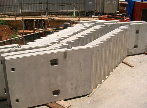 Metode Pemasangan Tangga Precast - Perbaikan Alat Berat