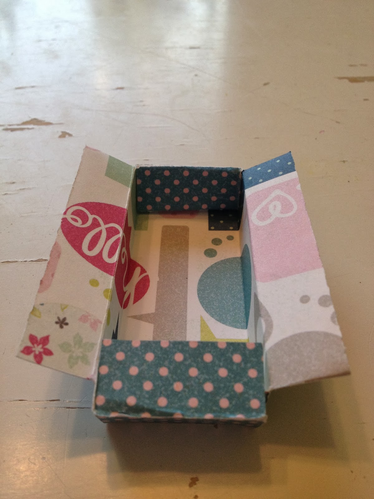 BumbleDo: Little Paper Boxes