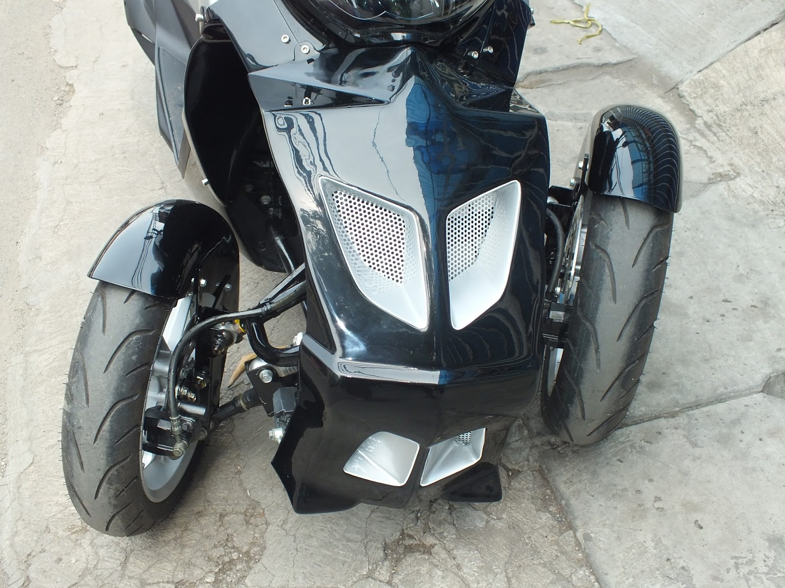 Oracle Modification Concept: YAMAHA NMAX RODA 3 TIL TING HI TECH Modif ...