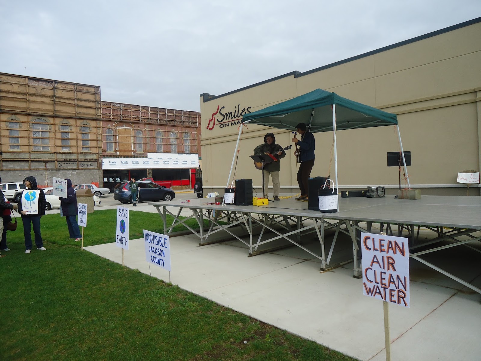 Dennis' Daily Report: SATURDAY DAILY