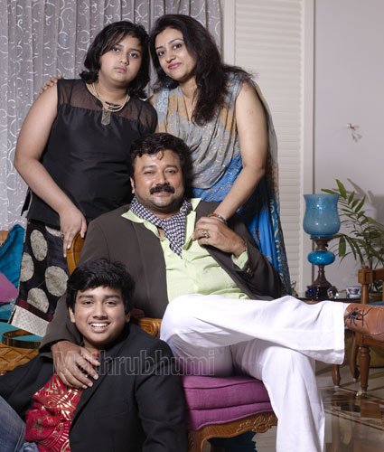 Latest Film News Online, Actress Photo Gallery: jayaram family photos ...