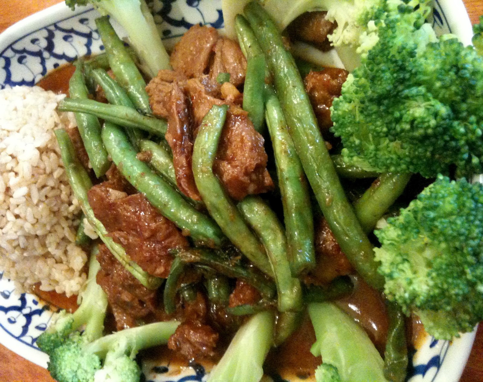 vegankind: Thai Arroy lunch specials