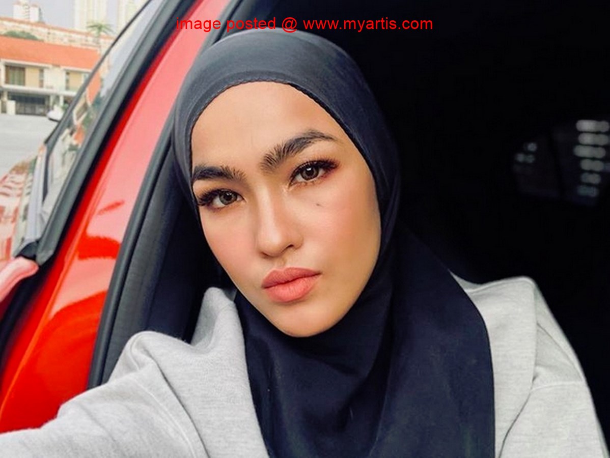 MYARTIS.COM | MYARTIS | MY | ARTIS: PERTUNANGAN - ELFIRA LOY AKUI SEMBUNYI SEBAB KELUARGA