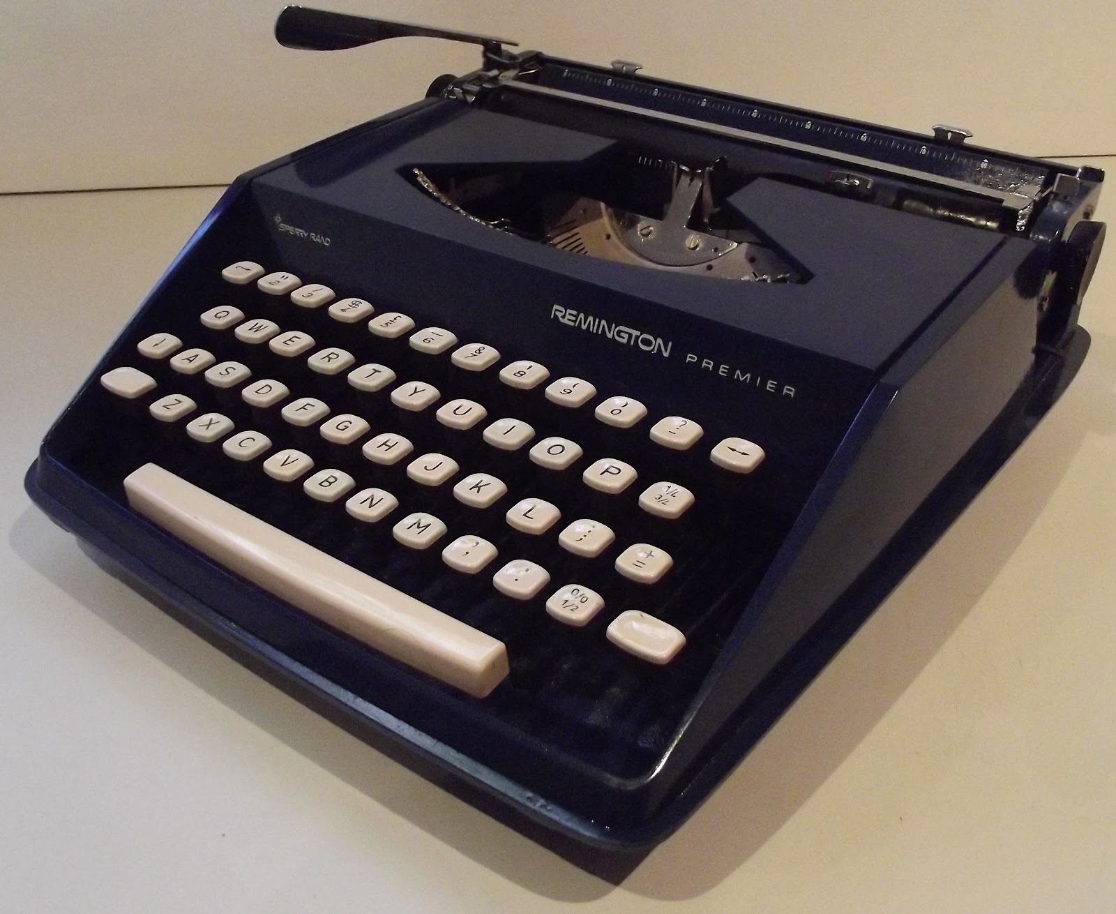 oz.Typewriter: Good Remington Portable Typewriters, Bad Remington ...