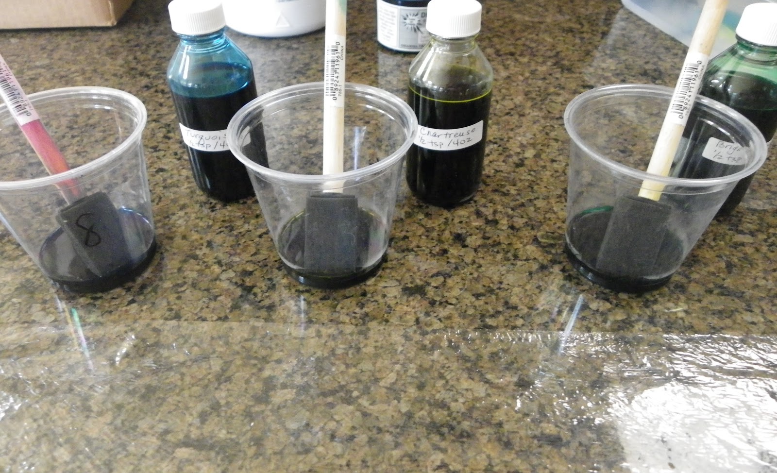 Cheryl Lynch Quilts: Why Do I Have To Dye My Own Thread?