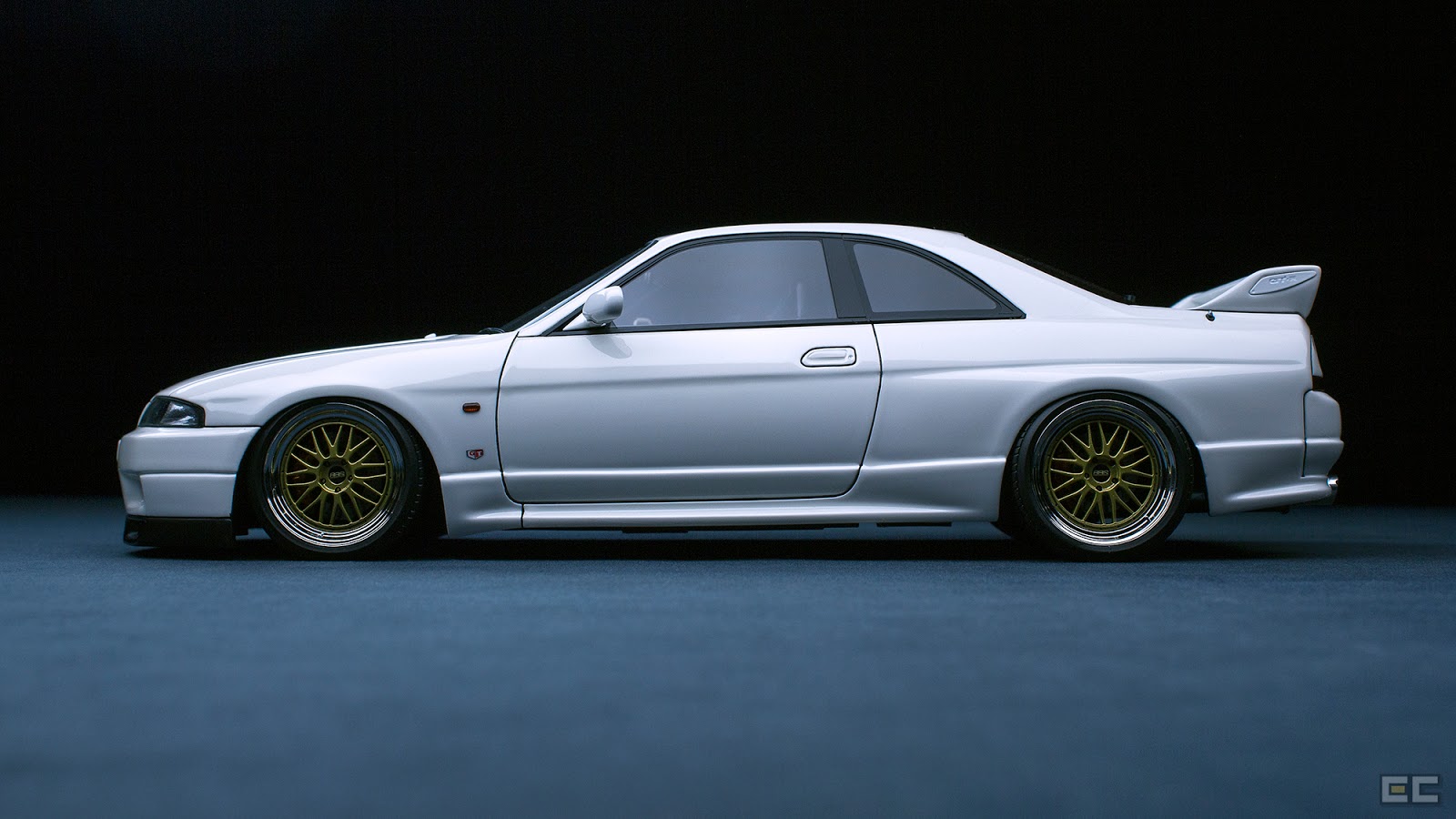 Epic Collage : [Photo] Ignition 1/18 - Nissan Skyline R33 GTR (white)