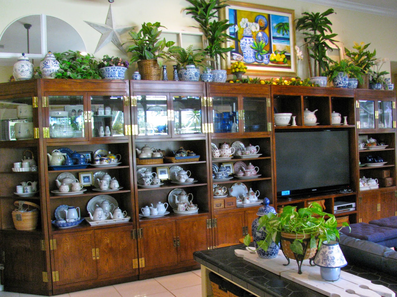 MAY DAYS: Displaying Tea Set Collection